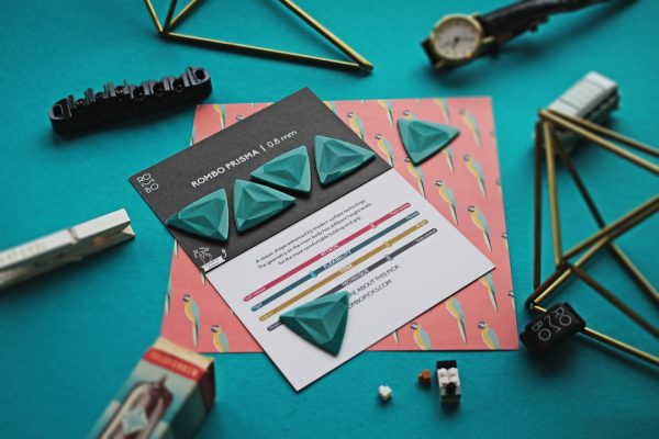 Business Card Makers for Educators Promoting Courses and Workshops